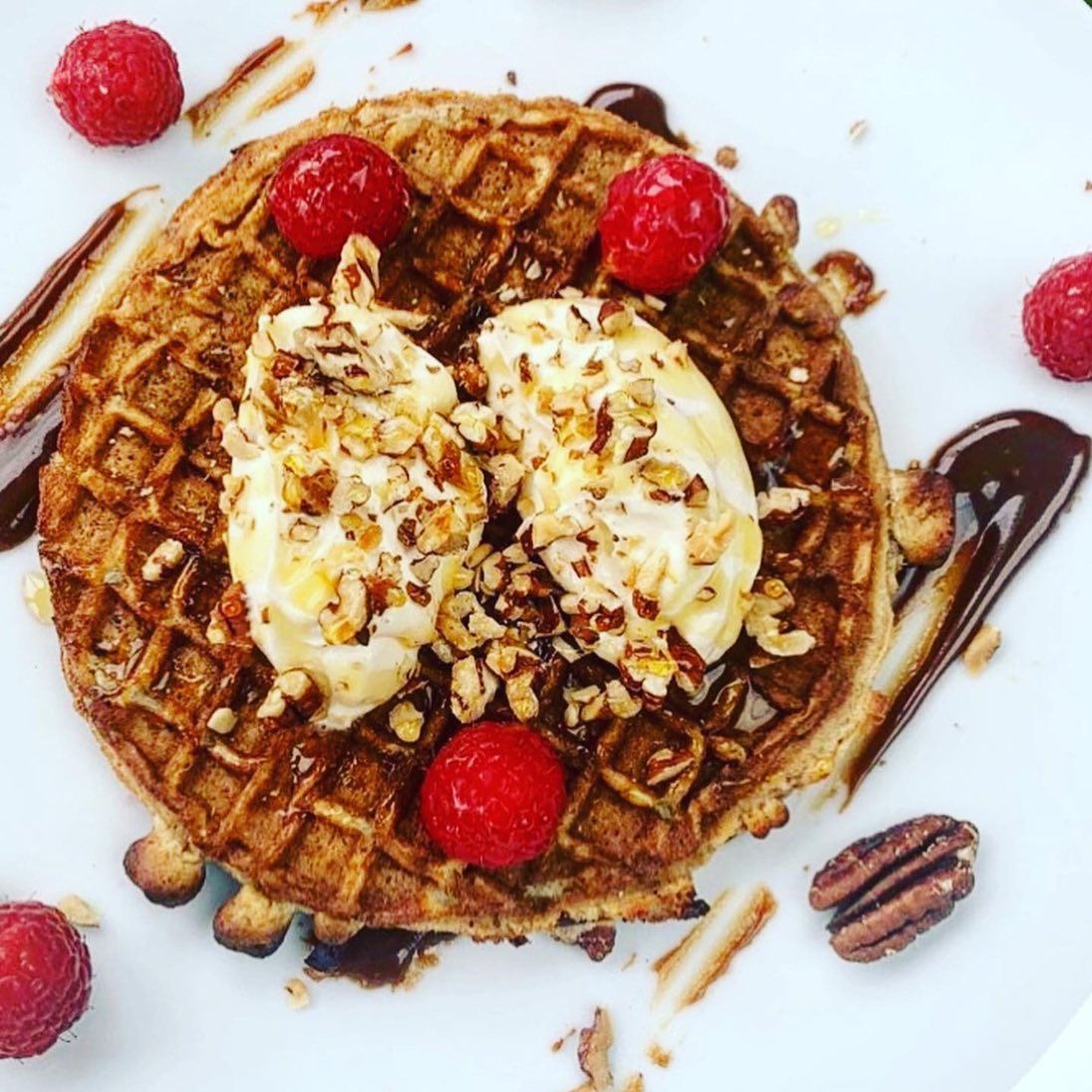 Eaton6W - The Sweet Sticky Toffee Waffle Box, Serves 4 people for only €25